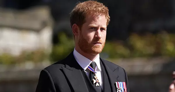Pangeran Harry Memecah Keheningan untuk Mengatasi Rumor Tentang Nama Putri Lilibet